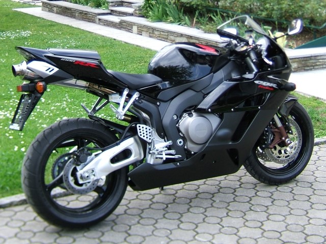 Honda Fireblade - Honda CBR1000RR Fireblade SC57 Galerie